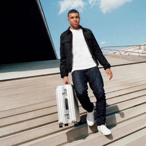 Rimowa apresenta uma nova campanha global com Sir Lewis Hamilton, Rosé ...
