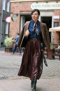 Cowboy Core está em alta; confira dicas para criar looks icônicos ...